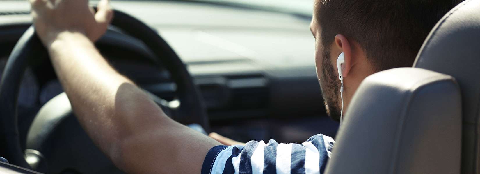 Can I Wear Headphones While Driving? | Atlanta Auto Accident Lawyers